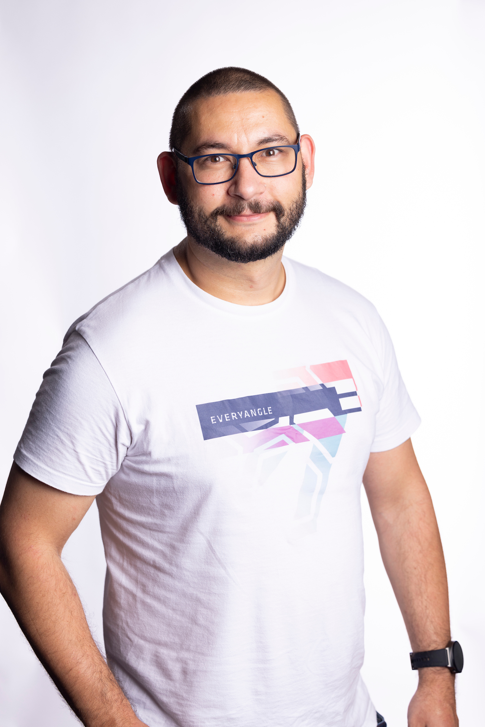 About – EVERYANGLE Live Website